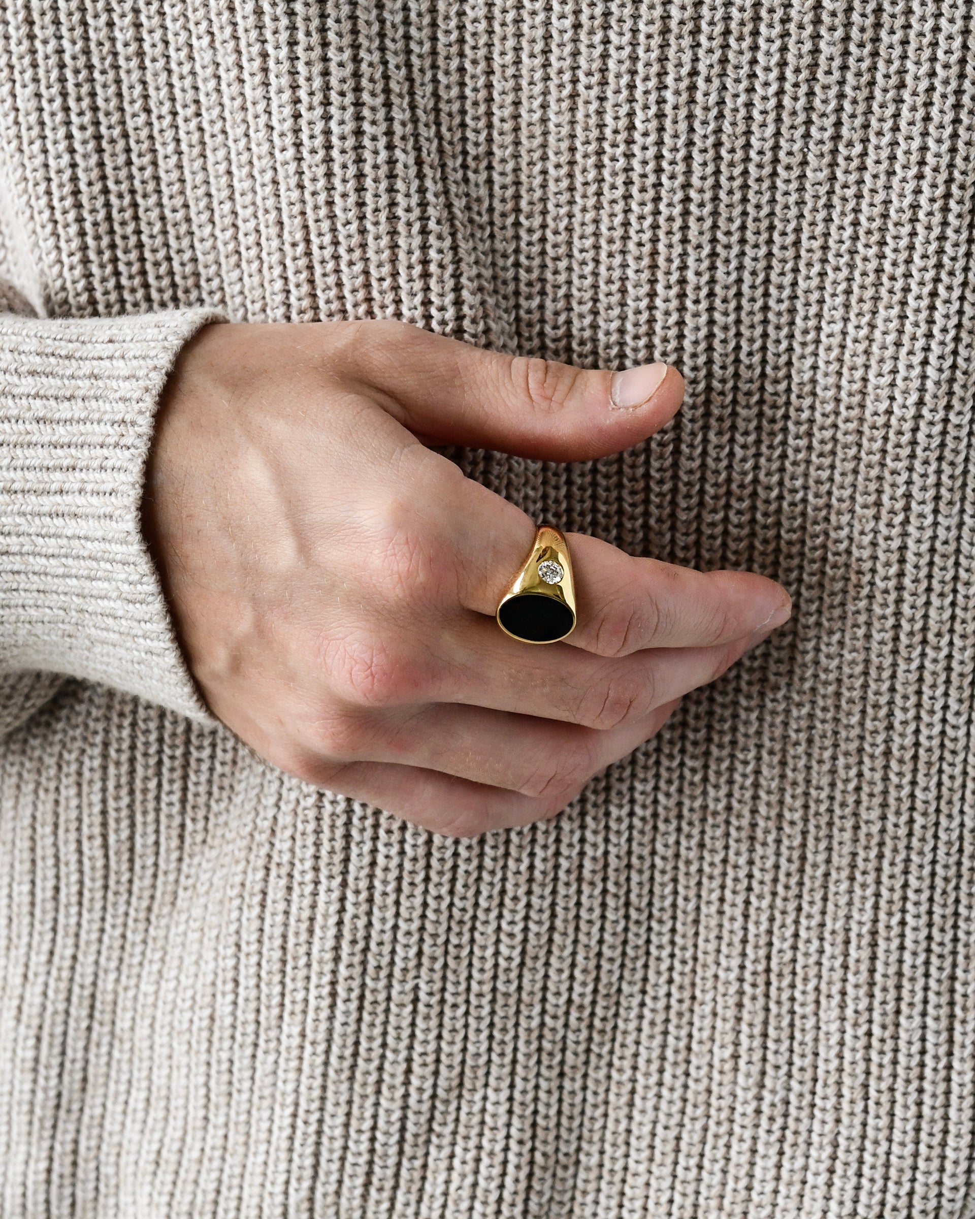 GRAVITY RING | BLACK ONYX | DISCONTINUED – apse